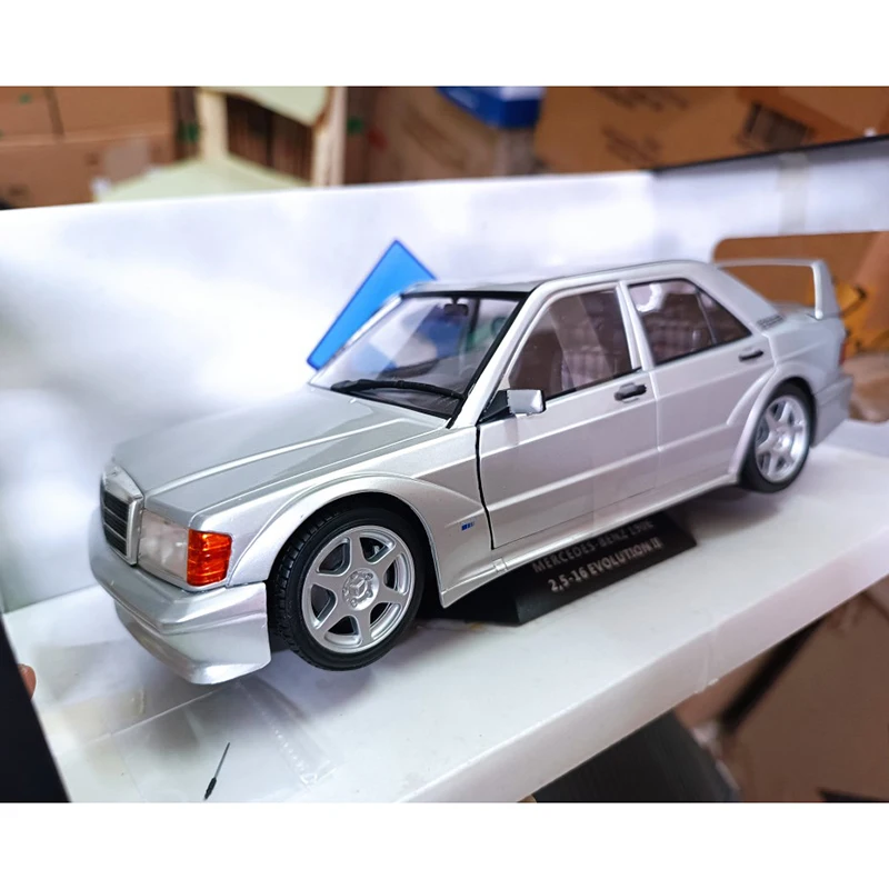 1-18-Scale-190E-EVO-II-Alloy-Car-Model.jpg