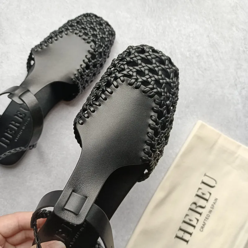 HEREU-2022-Summer-New-Niche-French-Retro-Hollow-Flat-Bottom-T-strap-Genuine-Leather-Hand-woven.jpg