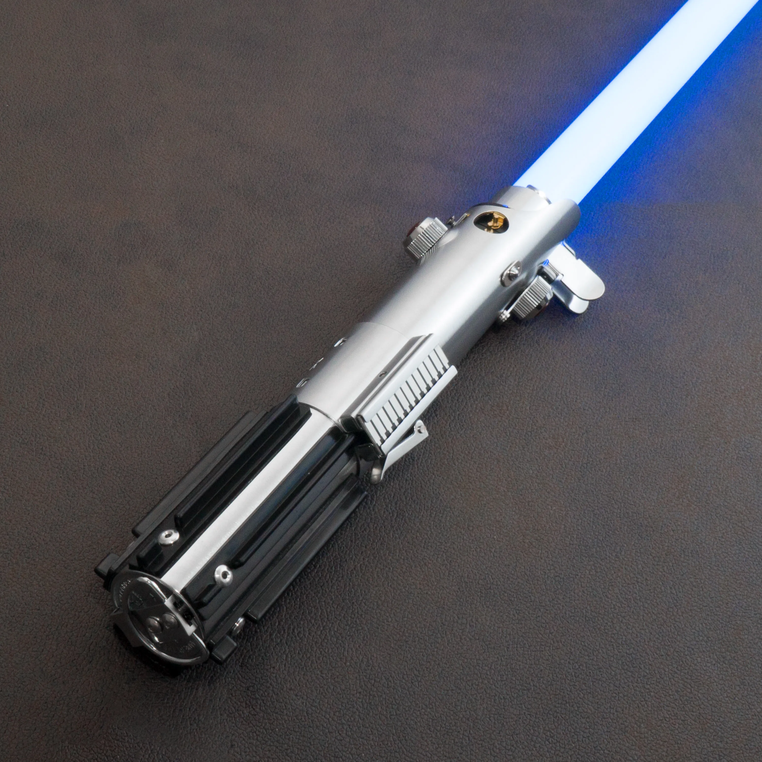 89Sabers-Graflex-LUKE-EP5-Lightsaber-Neopixel-Blade-new-version-Proffie ...