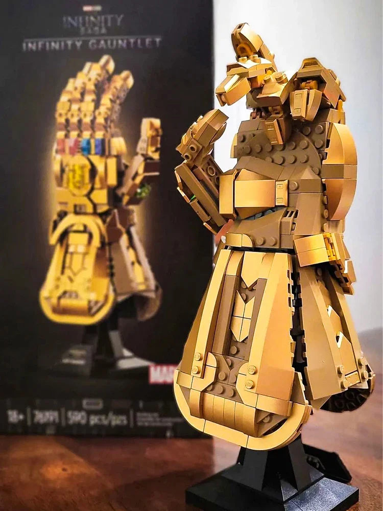 Marvel-675-pcs-Blocks-Bricks-Nano-Gauntlet-Thanos-Infinity-Gauntlet ...