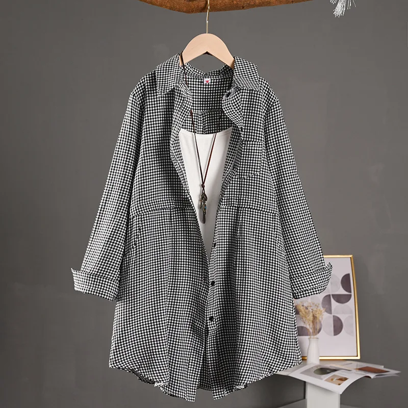 Trendy and Elegant Women's Shirt with Grid Pattern and Slimming Effect ...