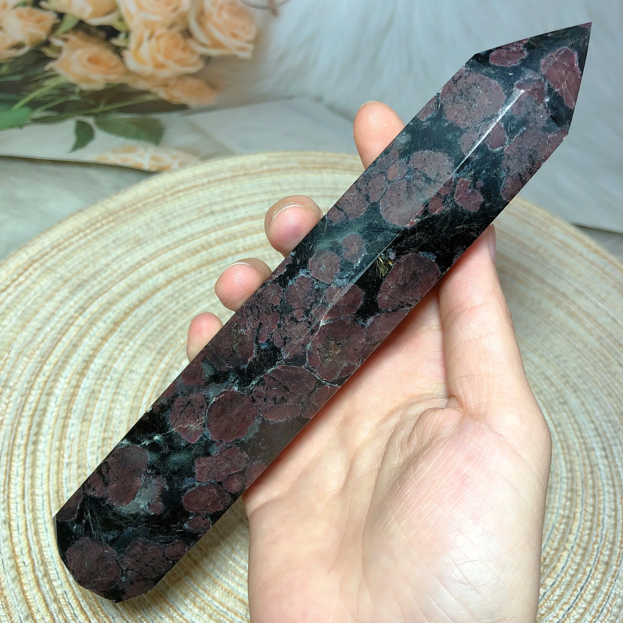 High-Quality-Natural-Crystal-Fireworks-With-Garnet-Big-Tower-Wholesale ...