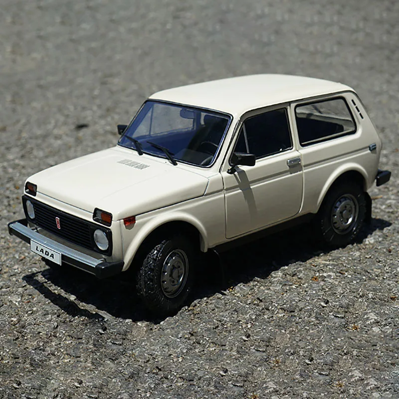 Diecast-1-18-Scale-LADA-NIVA-Off-road-Vehicle-Alloy-Car-Model ...