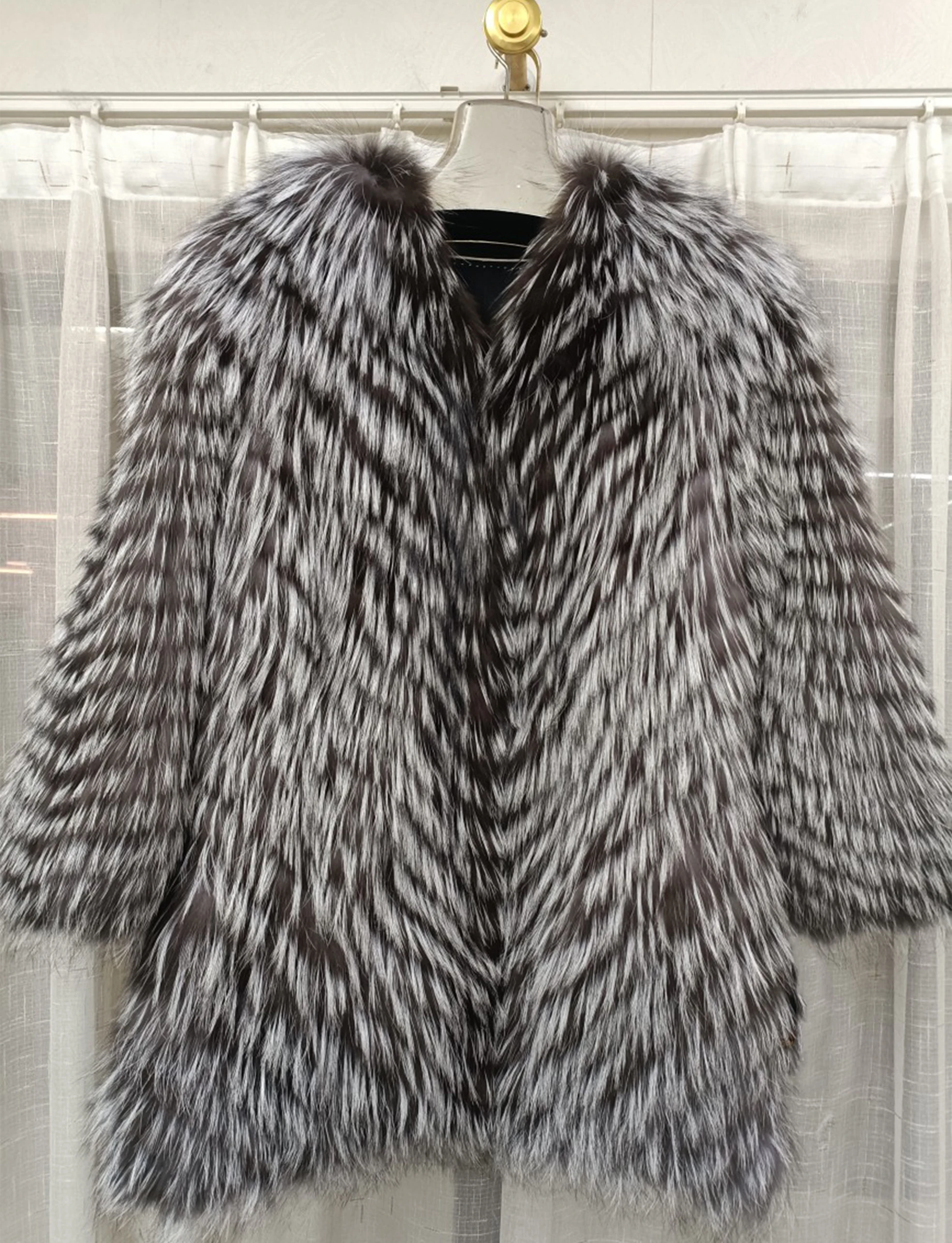 ANNSIRGRA Women's Genuine Strip Fox Fur Coat Winter Fur Jacket Long ...
