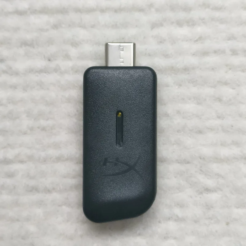 USB-Dongle-CL007WA-HyperX-Cloud-III.jpg