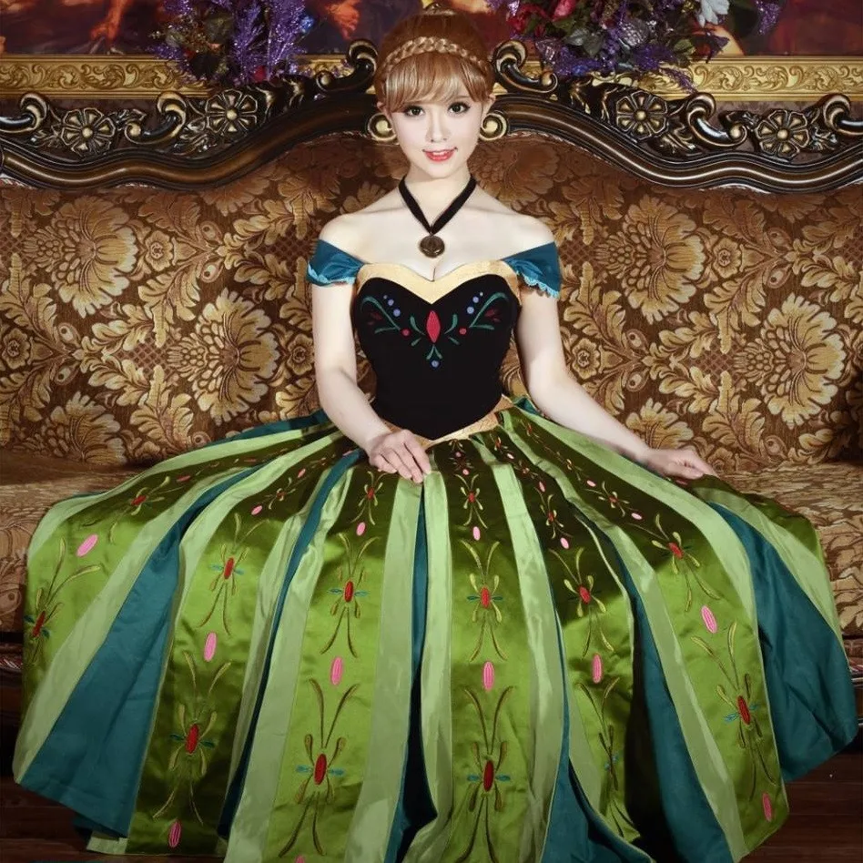 Anna Frozen Coronation Dress In The Movie
