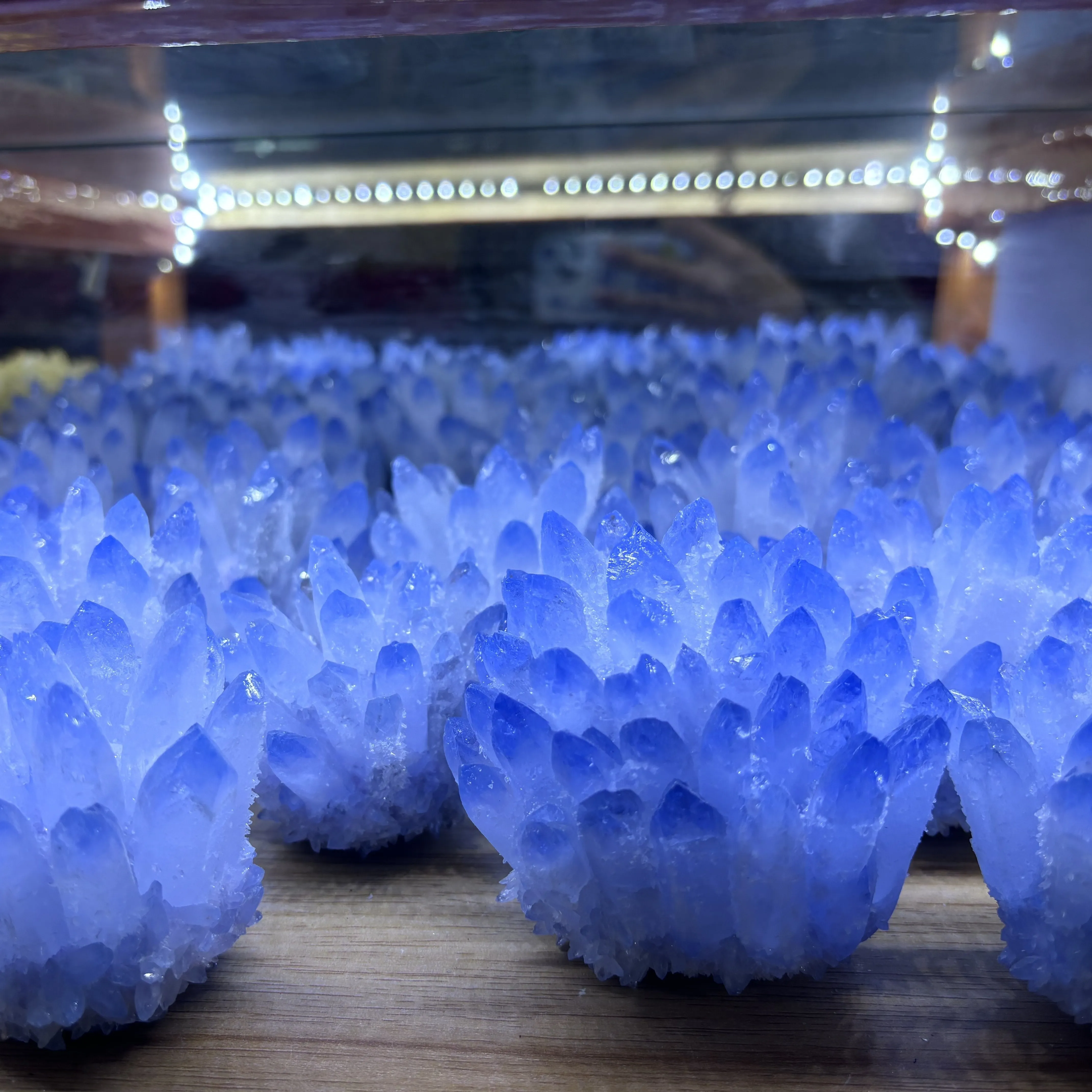 1pc-Blue-Water-Crystal-Globe-Blue-Crystal-Cluster-Collectible-Can-Also ...