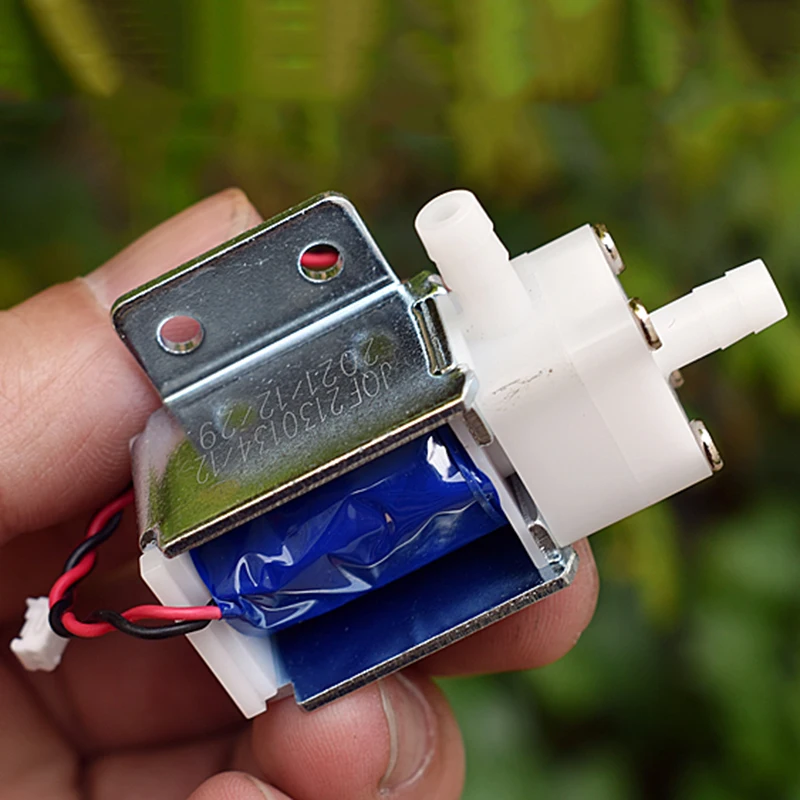 Gleichstrom-12V-mikro-elektrisches-Magnetventil-2-Wege-Wasserventil-n-o ...