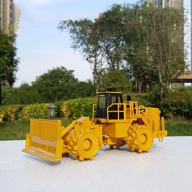 Diecast-1-50-Scale-CAT-836H-Landfill-Compactor-Bulldozer-Loader-Alloy ...