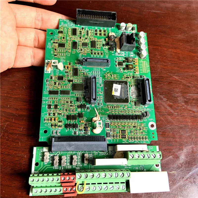 Delta-Frequency-Converter-C2000-And-CP2000-Terminals-2945470301-300-400 ...