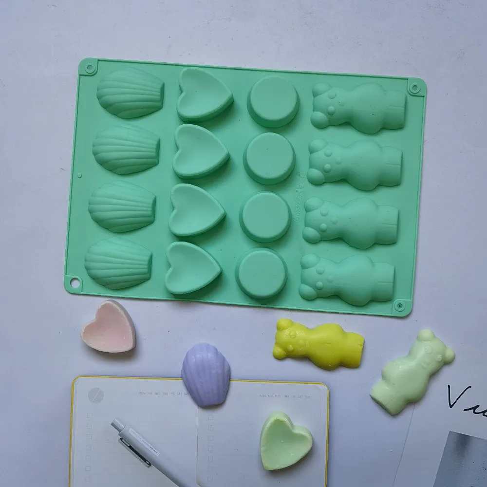 Teddy Bear Breakable Silicone Chocolate Mold | Silicone Cake Decorating ...