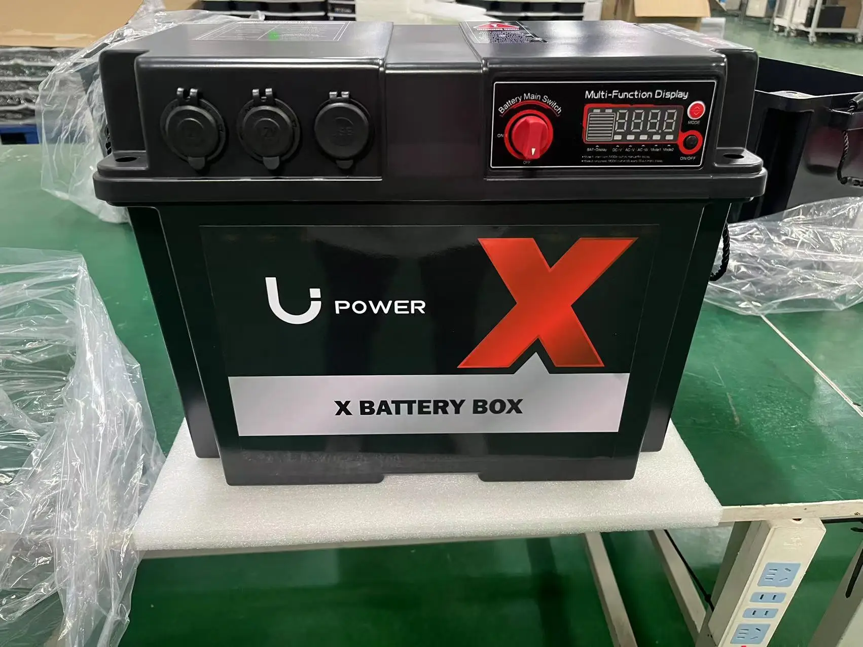 New Portable Rv Battery Box With Voltage Meter & 12v Power - Solar ...