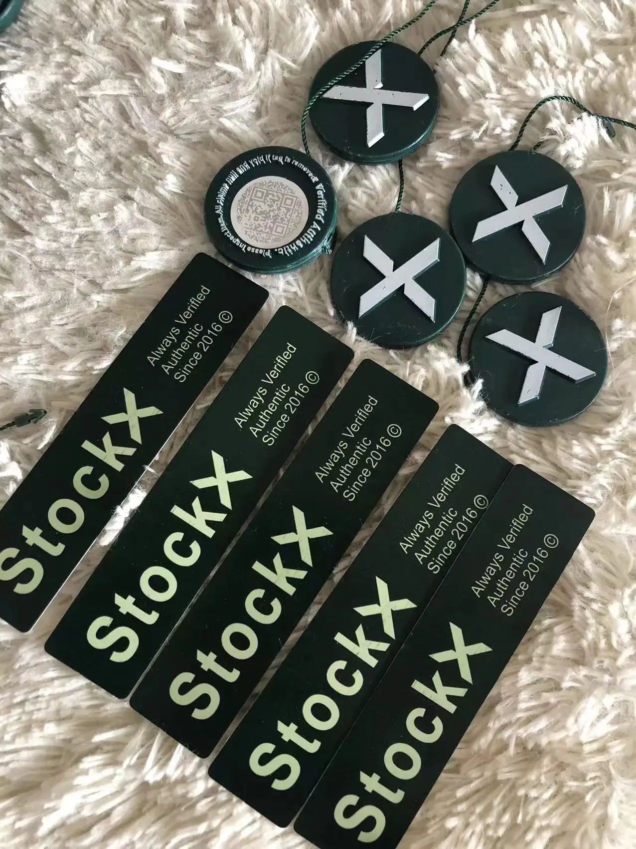 2023 New StockX Tag Green Circular Tag Rcode Stickers Flyer Plastic ...
