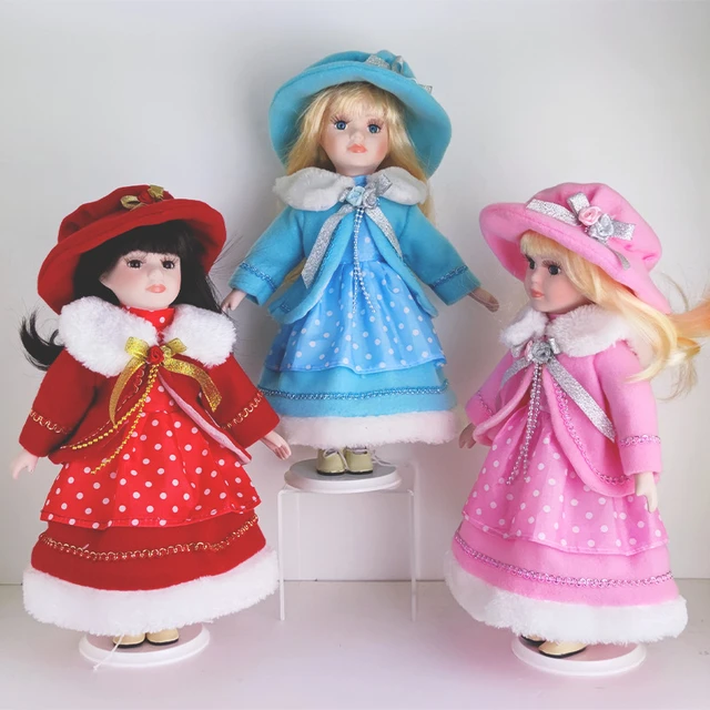 Porcelain Dolls For Winter