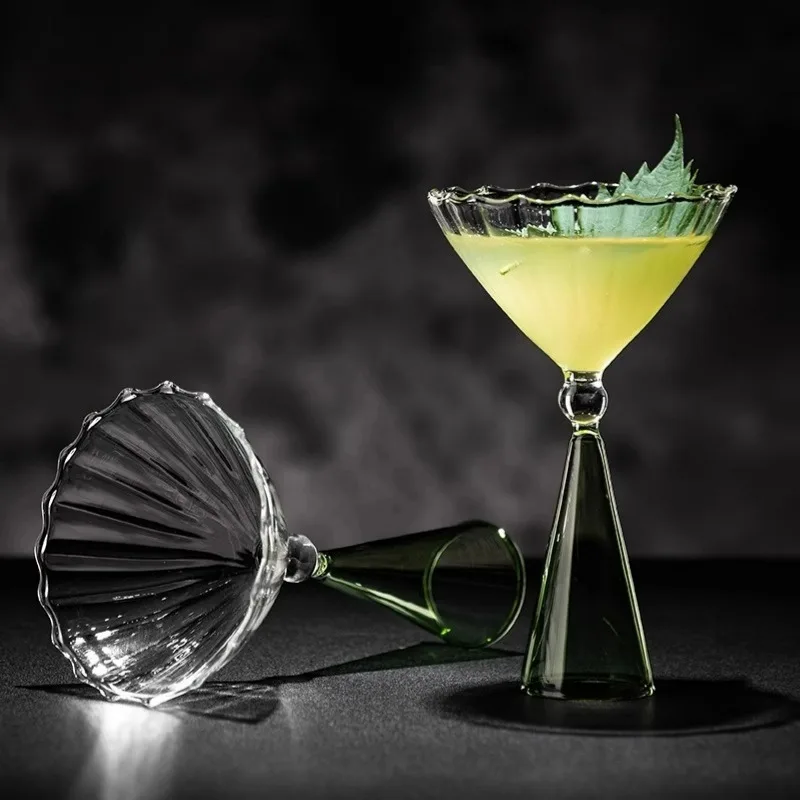 Green Foot Martini Glass, Shell Pattern Cocktail Glass – Kitchen ...