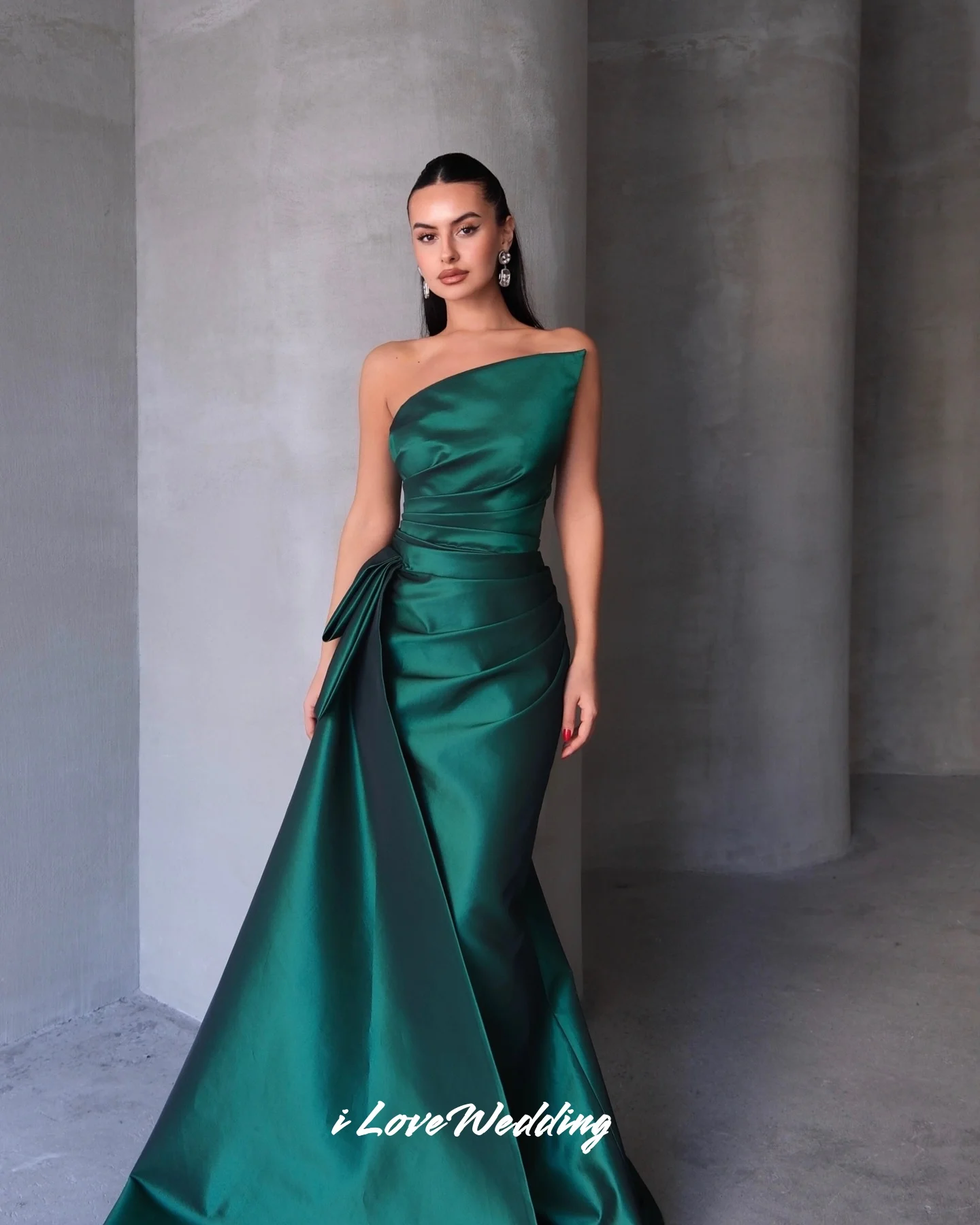 Green Strapless Evening Dresses 2025 Sleeveless Backless Pleated ...