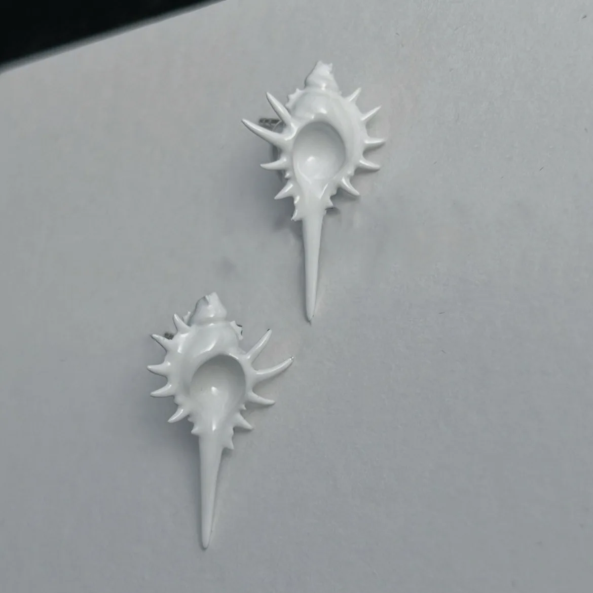 Small-and-Exquisite-Conch-Earrings-Female-Niche-Design-Pure-White ...