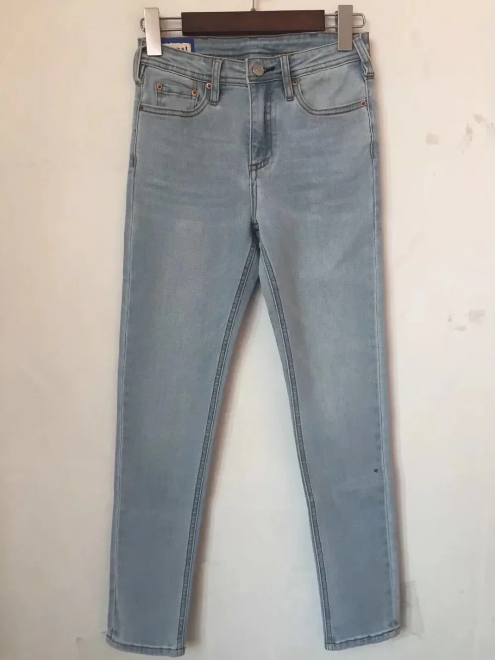 Женские джинсы, классические простые, доступны четыре цвета ...