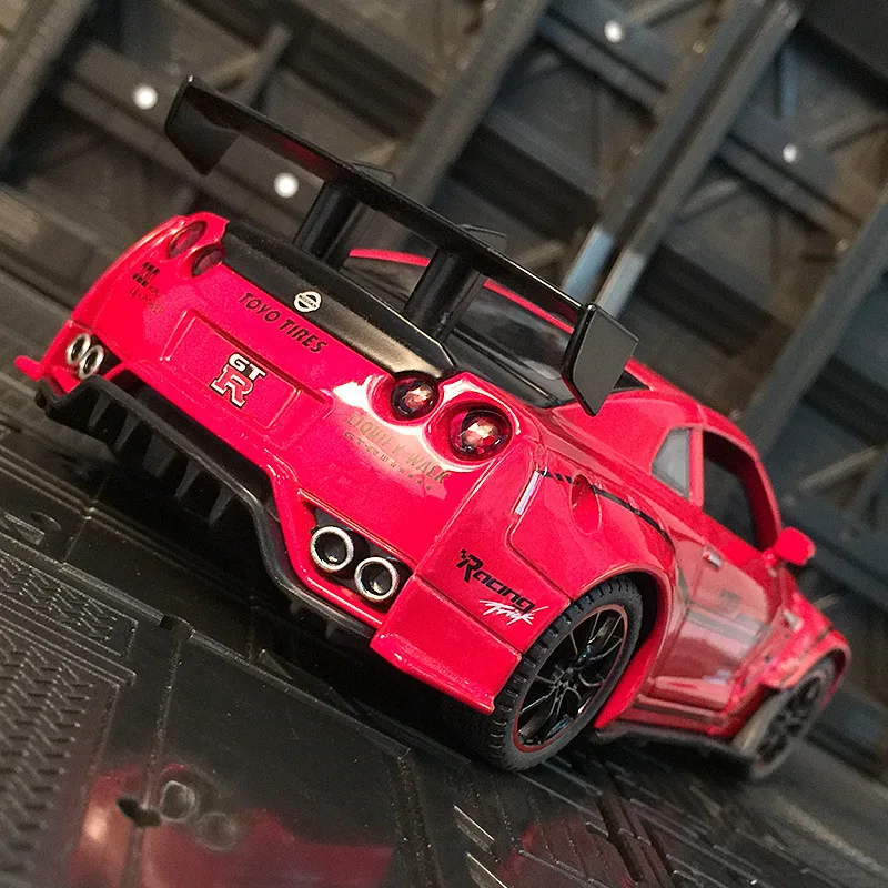 1/32 Nissan GTR R35 Alloy Racing Car Diecast Model Sound & Light Pull ...