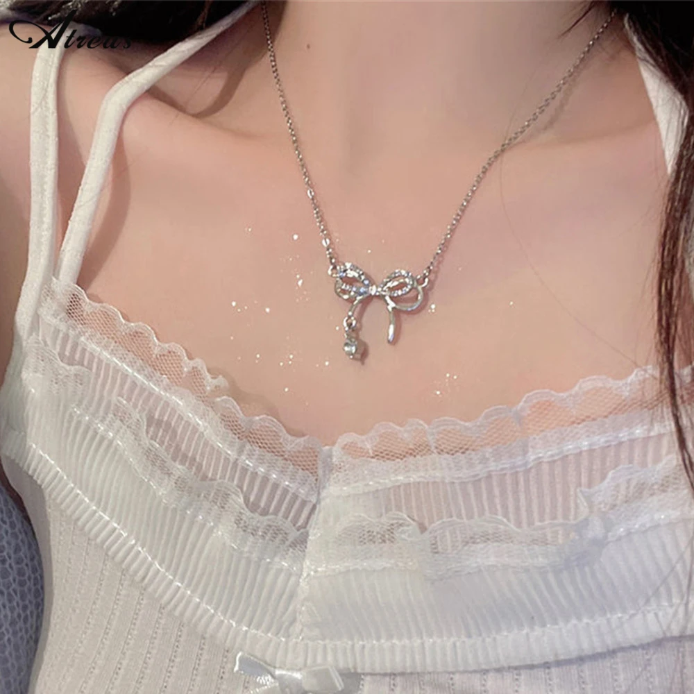 Rhinestone Cute Bowknot Pendant Necklace for Women Goth Vintage Fashion Charm Waterdrop Choker ...