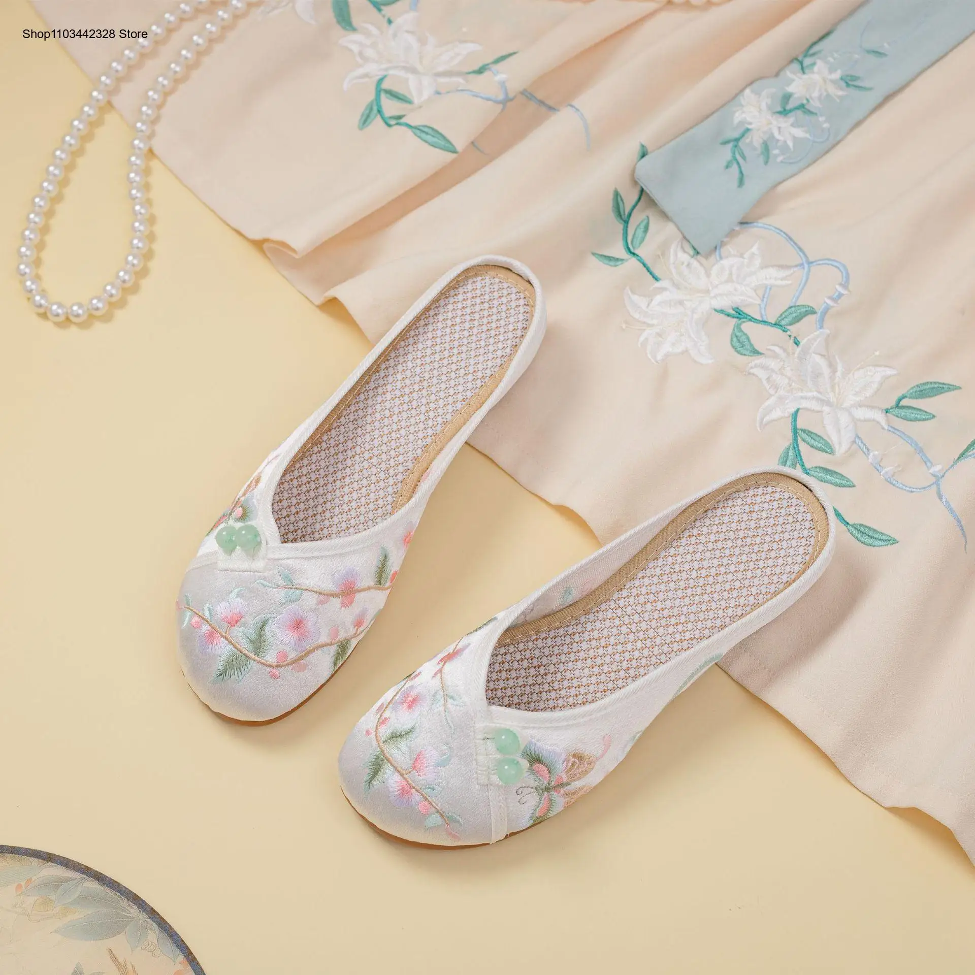 Chinese-Style-Summer-New-Embroidery-Mercerized-Satin-Slippers-Vintage ...