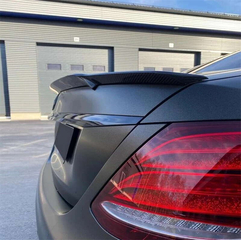 Za Mercedes Benz E Klasu W213 E200 E260 E300 E63S 2016-2020 Spojler od pravih ugljičnih vlakana ...