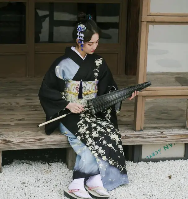 Black Japanese Woman Kimono Robe Traditional Dress Vintage Spring Stage ...