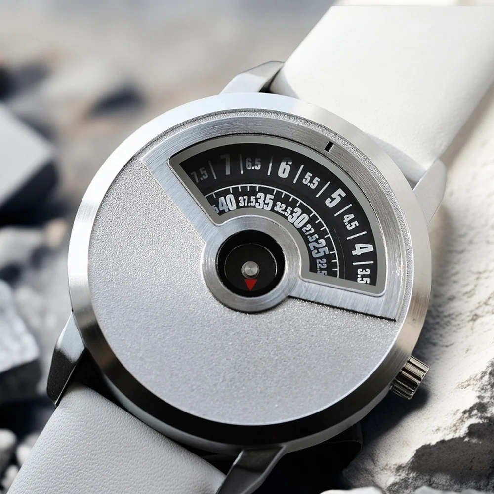 Innovative and uniquely designed eagle eye watch, suitable for both men ...