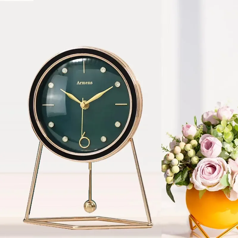 Desk Retro Table Clock Mini Vintage Shelf Desk Clock Luxury Automatic ...