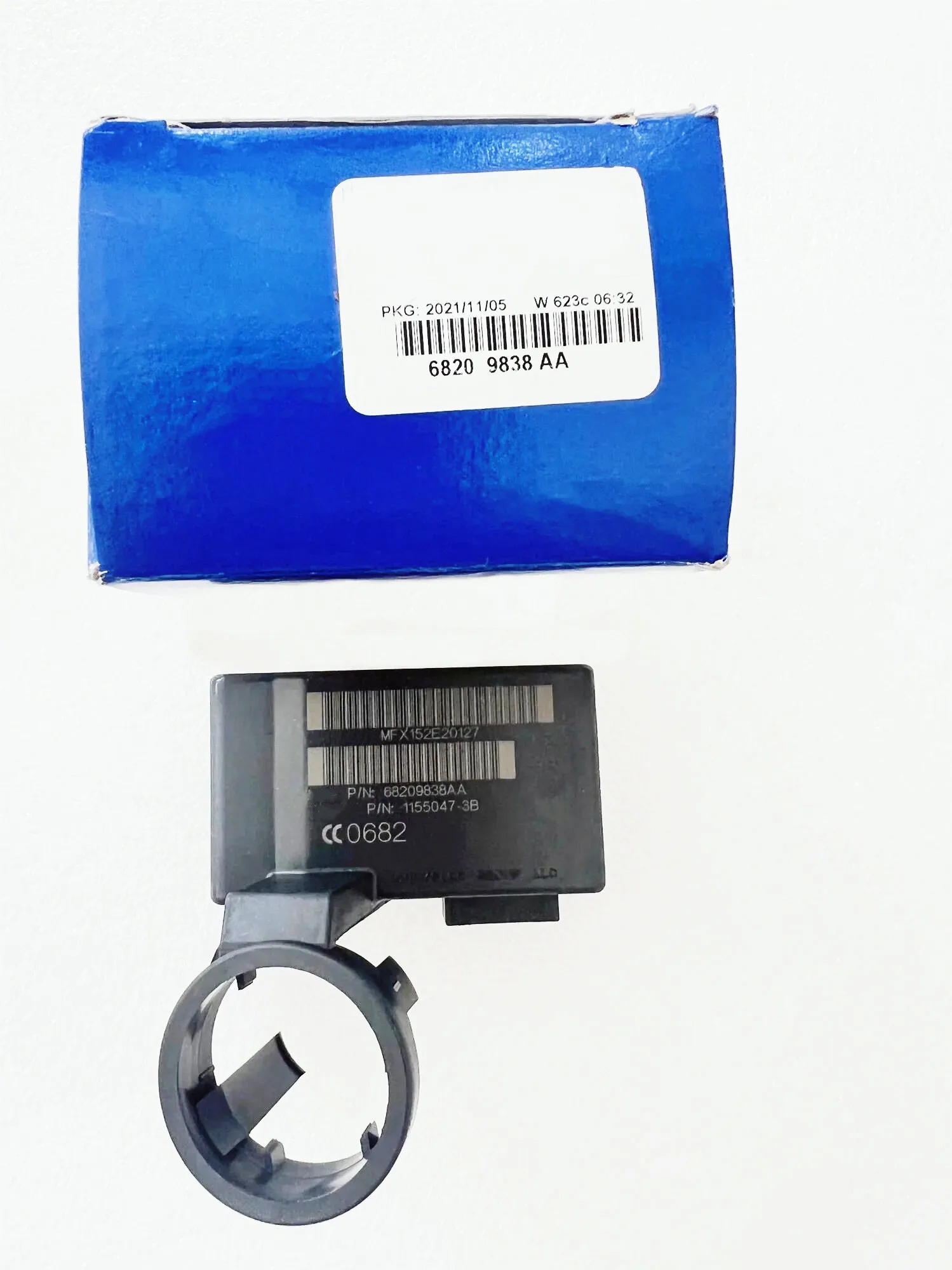 Keyless Entry Receiver (Antitheft module), 68140641AB, 68140641AF ...