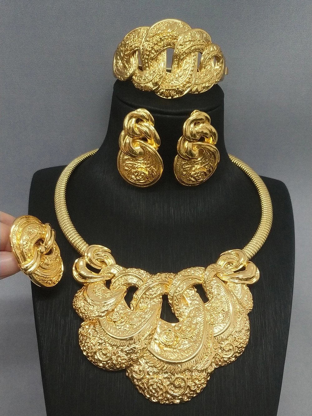Dubai Gold Jewelry Set Women | Women Jewelry Set Dubai Design - Dubai ...