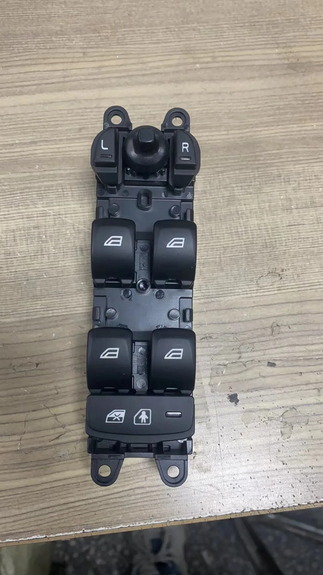 31334348-Driver-Side-Power-Master-Window-Switch-Control-Button-for ...