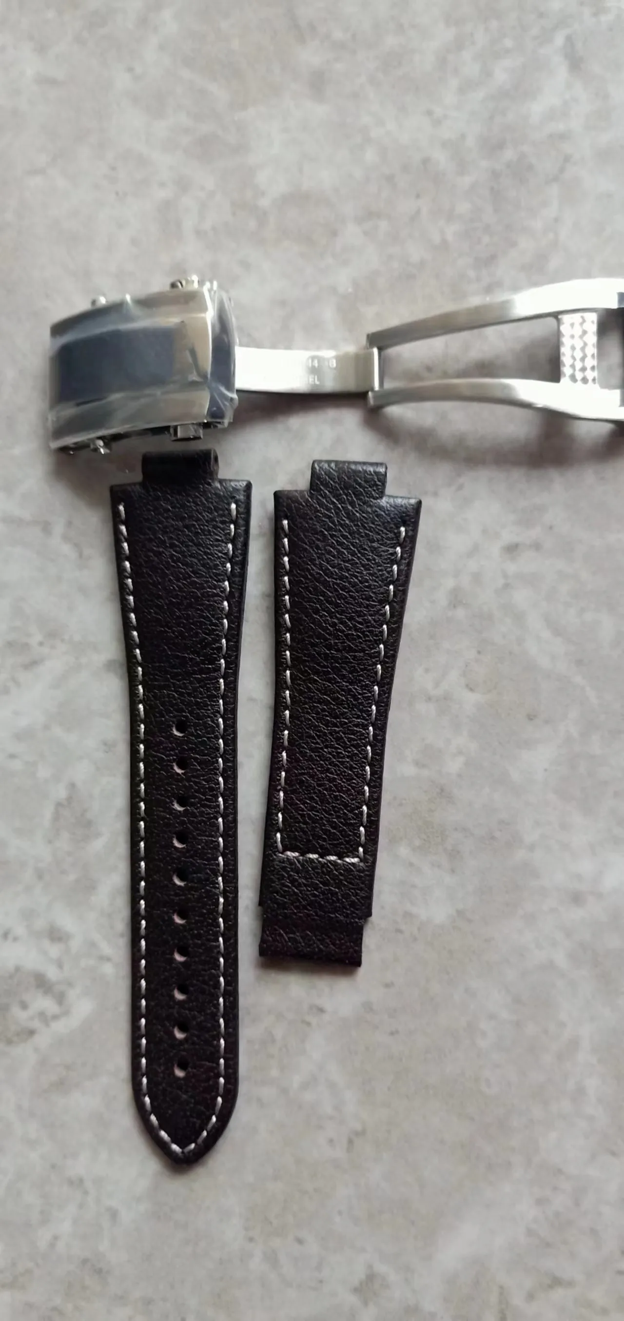 ORIS-AQUIS-7730-7740-AAA-24mm-12mm.jpg