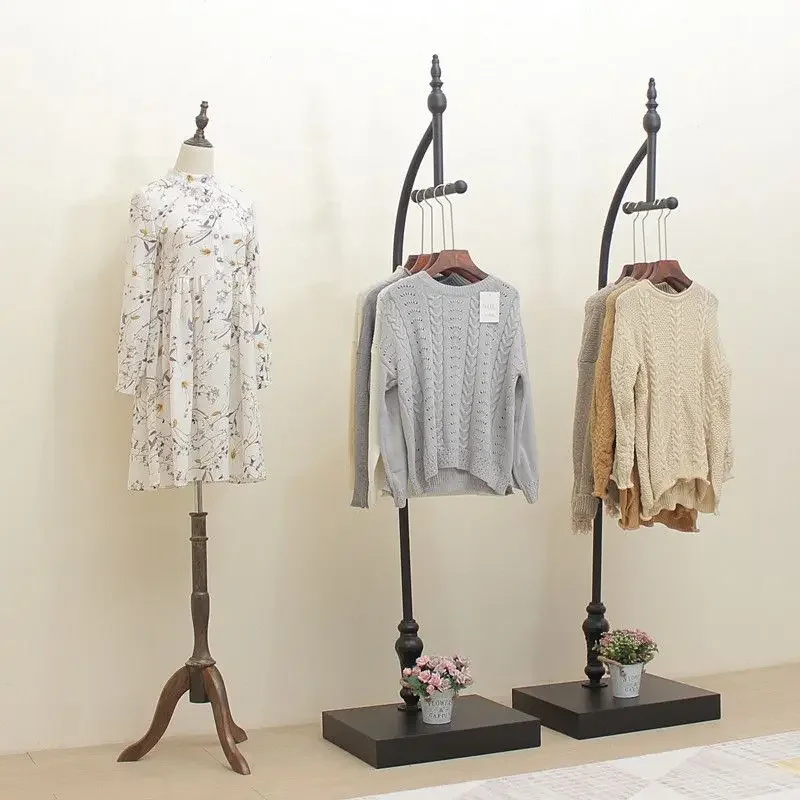 Clothing-store-hanging-rack-floor-mounted-displa-women-s-clothing-store ...
