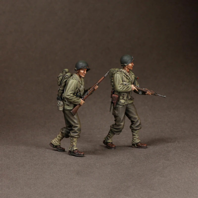 1-35-Resin-Model-Figure-Kits-GK-Two-People-Military-Theme-Unassembled ...
