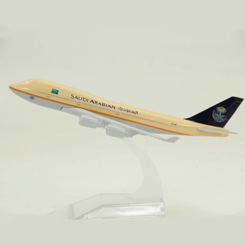 16CM-Airplanes-Saudi-Arabian-Airlines-Boeing-B747-Plane-Model-Toys ...