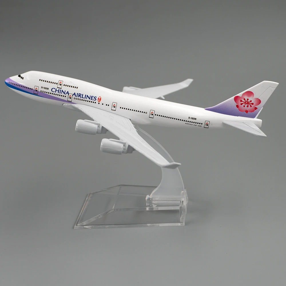 1-400-Scale-Alloy-Aircraft-Boeing-747-China-Airlines-16cm-Plane-B747-Model-Toys-Decoration ...