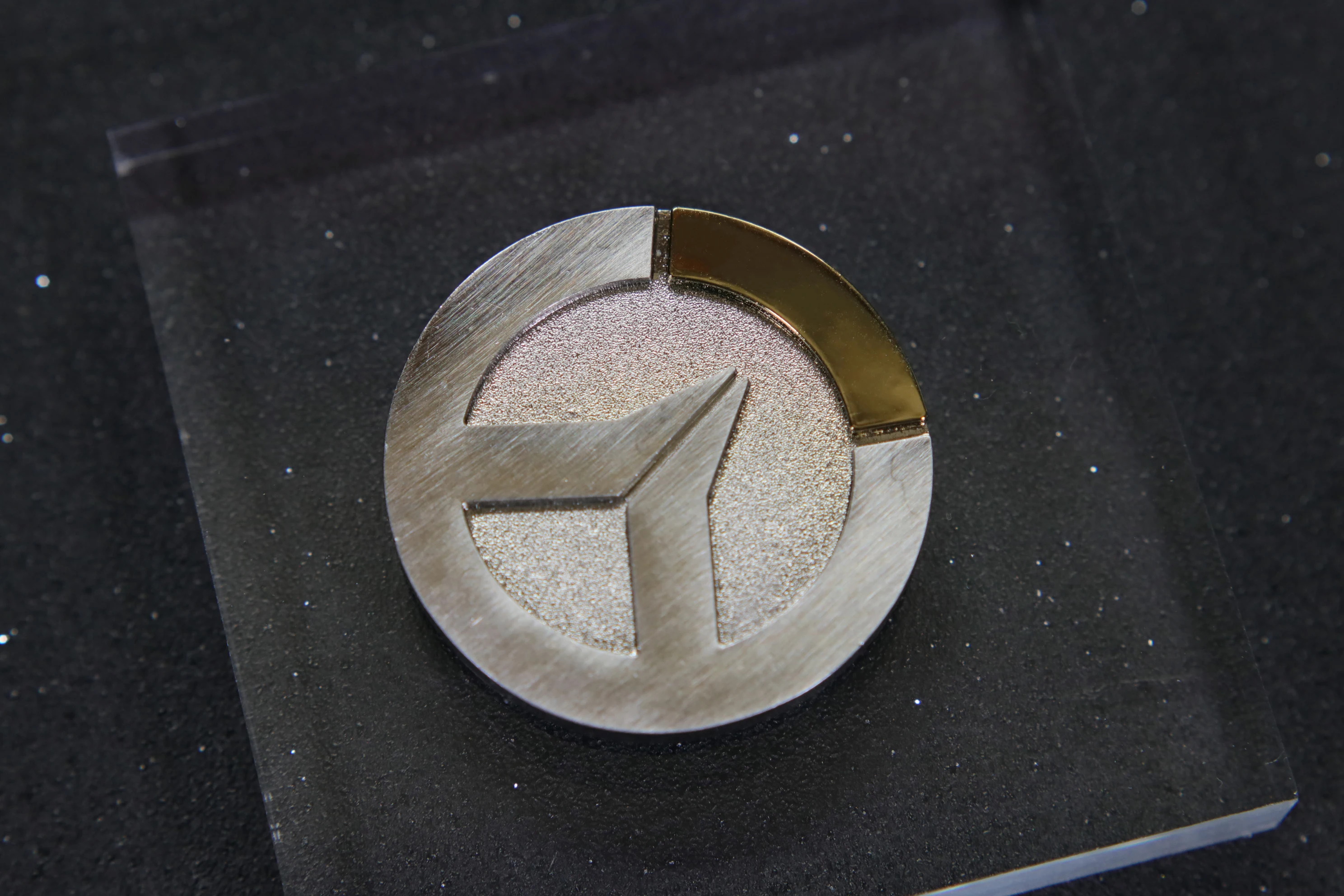 Game Overwatch Reinhardt Hero Mteal Medal Collection Cosplay OW