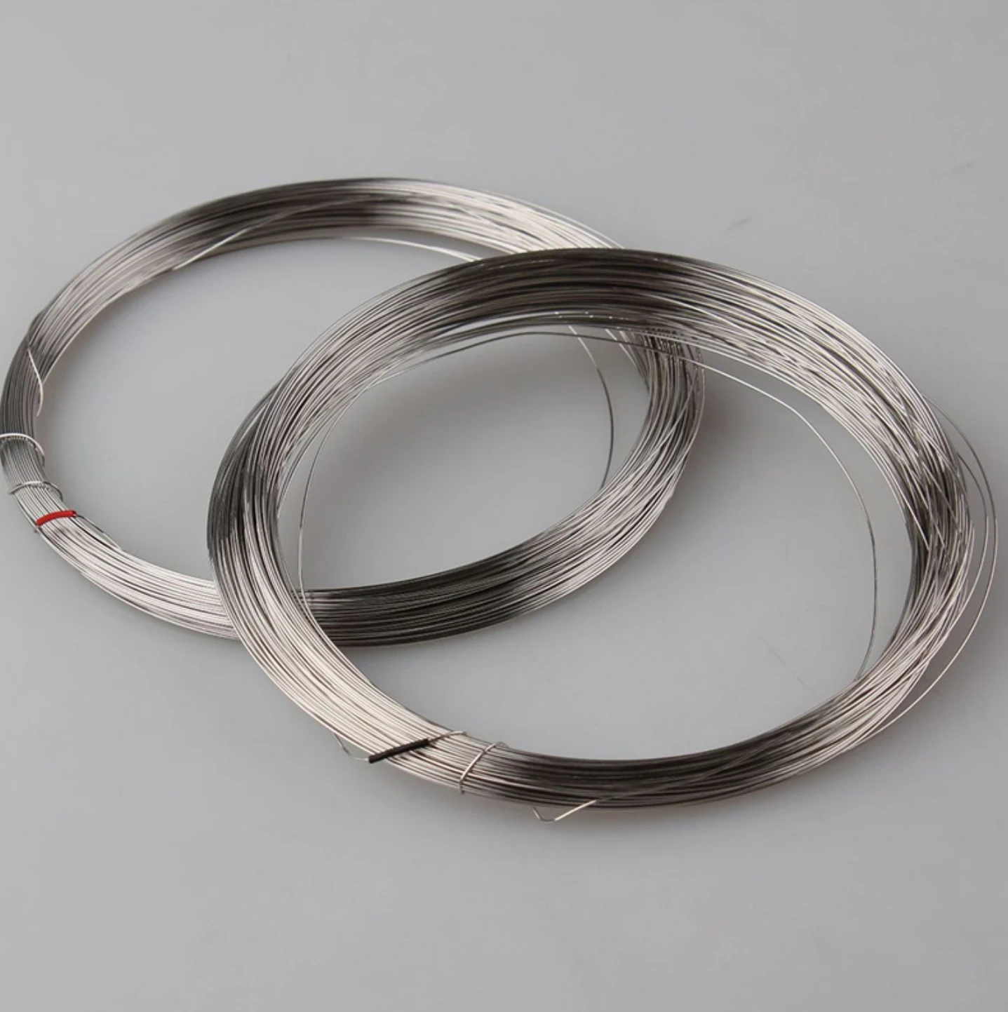 Pure-platinum-wire-5-meters-long-99-99-purity.png