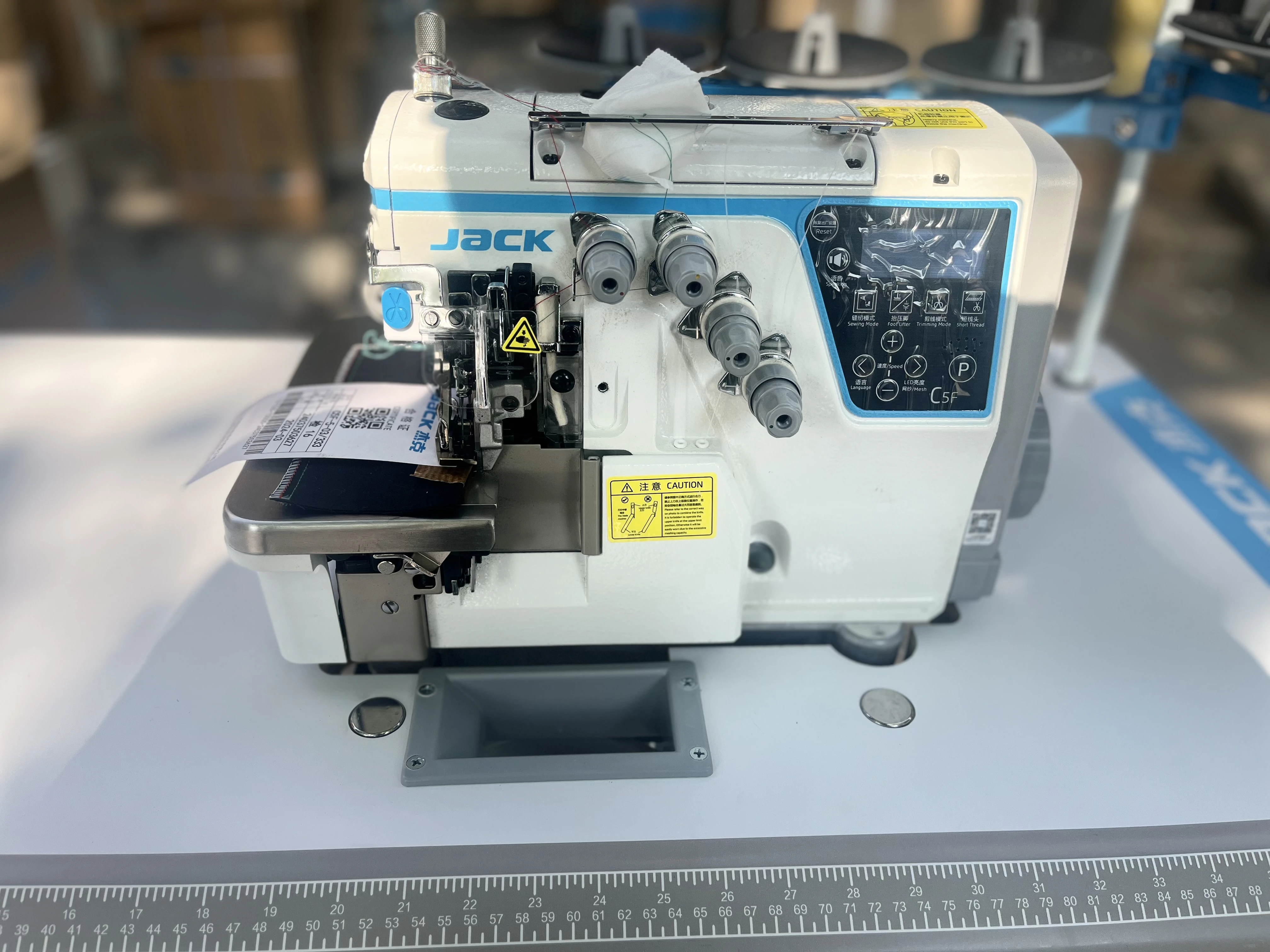 JACK-C5F-sewing-machine-Overlock-machine.jpg