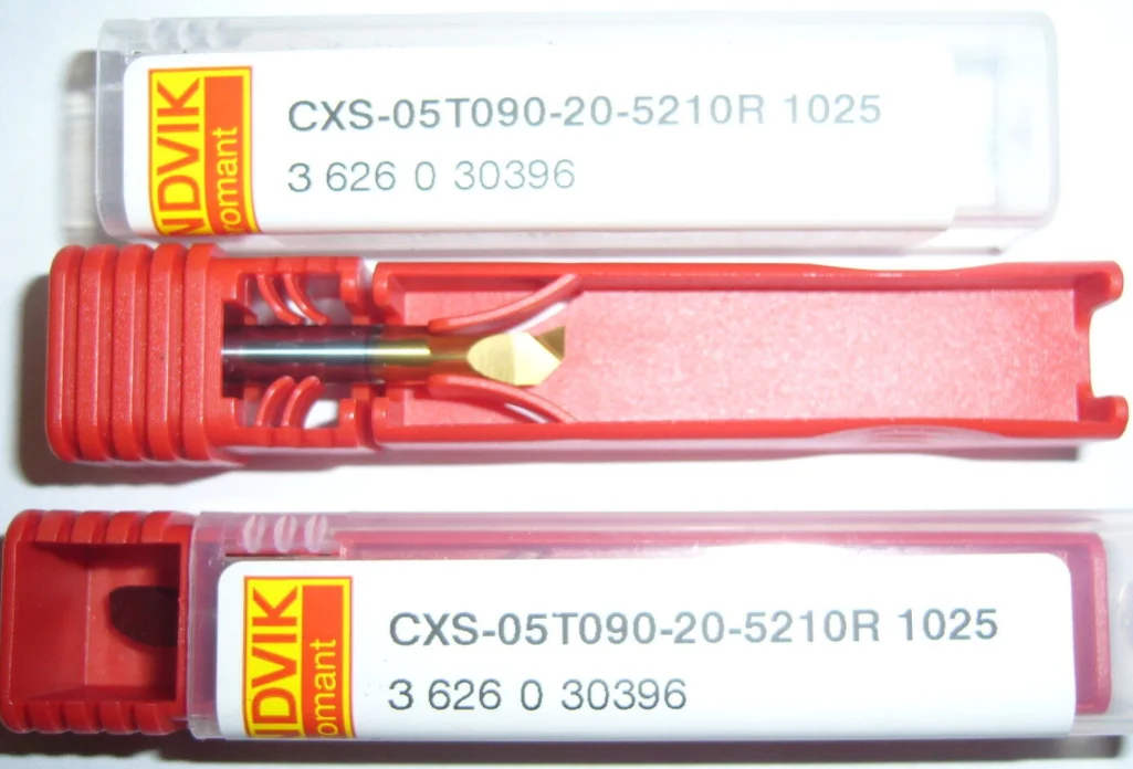 1PCS CARBIDE INSERT CXS-05T090-20-5210R 1025