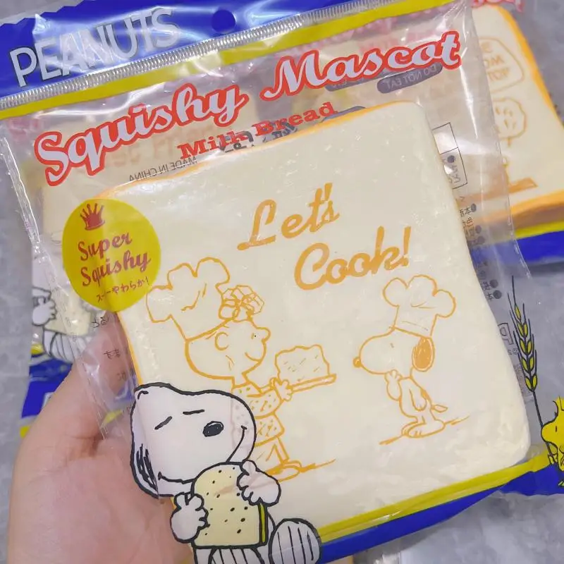 Peanuts Snoopy Squishy Mascat Milk Bread Decompression Slow Rebound Toy ...