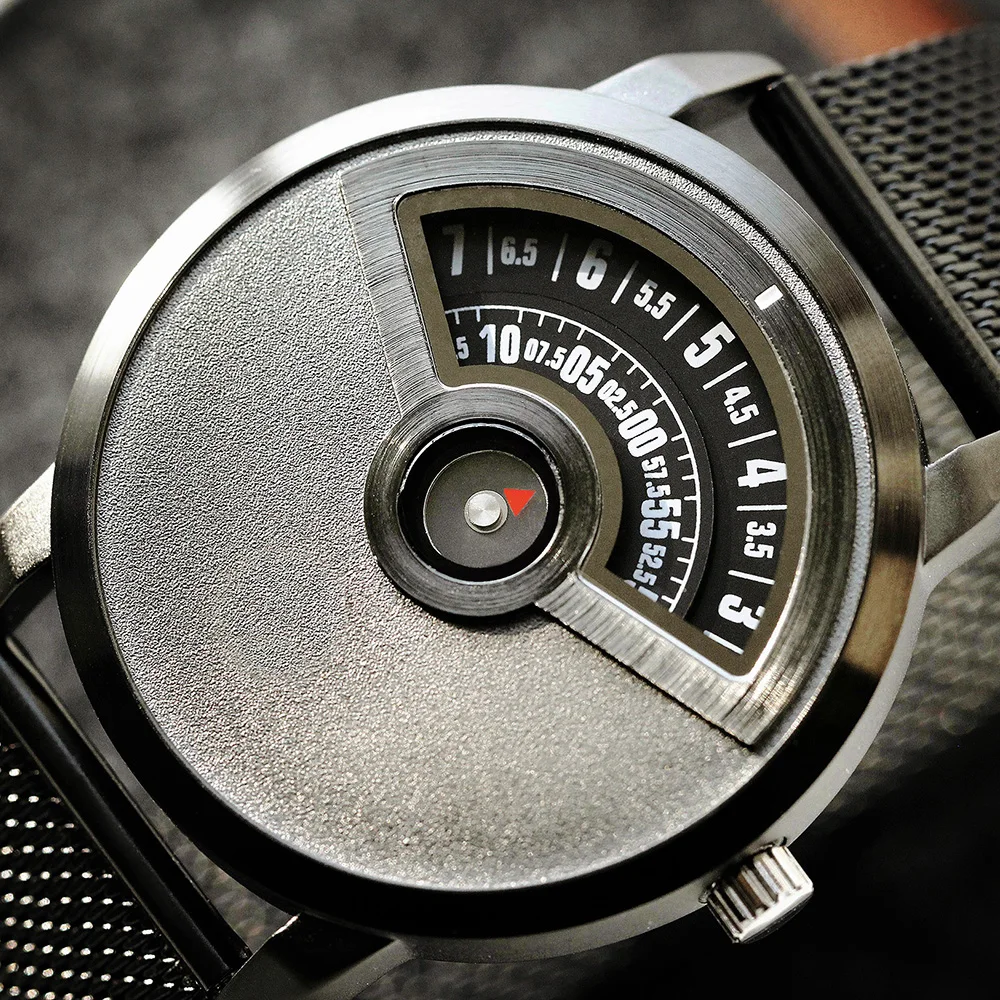 A unisex watch with personality, suitable for both men and women ...