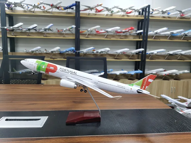47CM 1:135 Scale TAP Airlines Airway A330 Model W Landing Gear Wheels ...