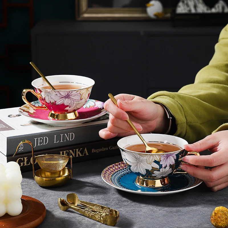 New Retro Exquisite Luxury Coffee Cup Set Bone China Tea Cups and ...
