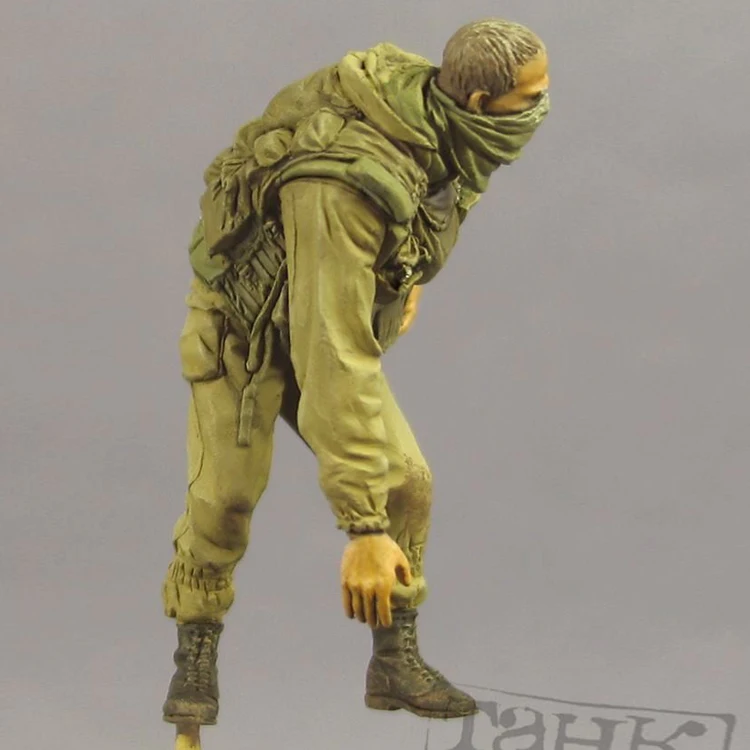 1-35-Scale-Resin-Figure-Model-Kit-Modern-Military-Russian-Sniper ...