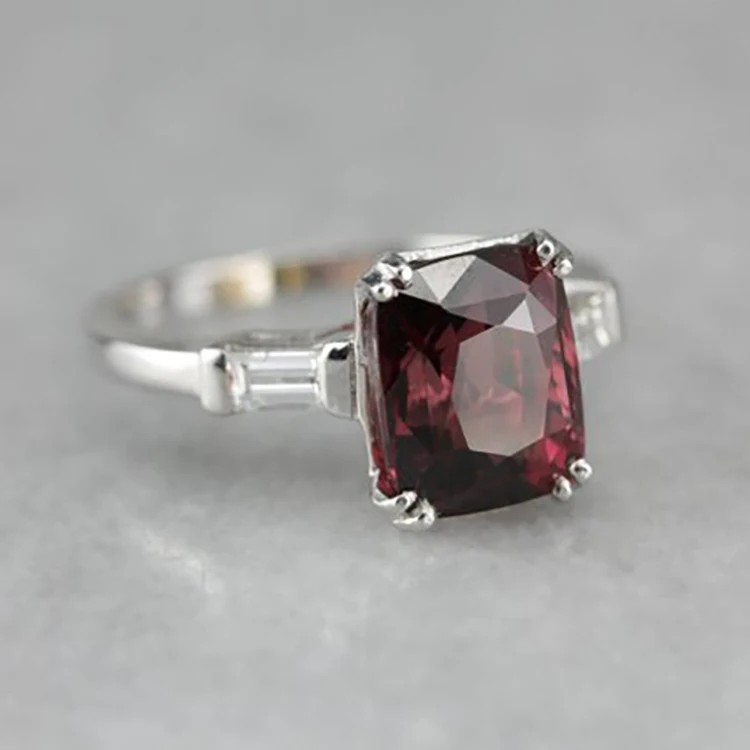 Imitation-natural-Mozambique-garnet-ring.jpg