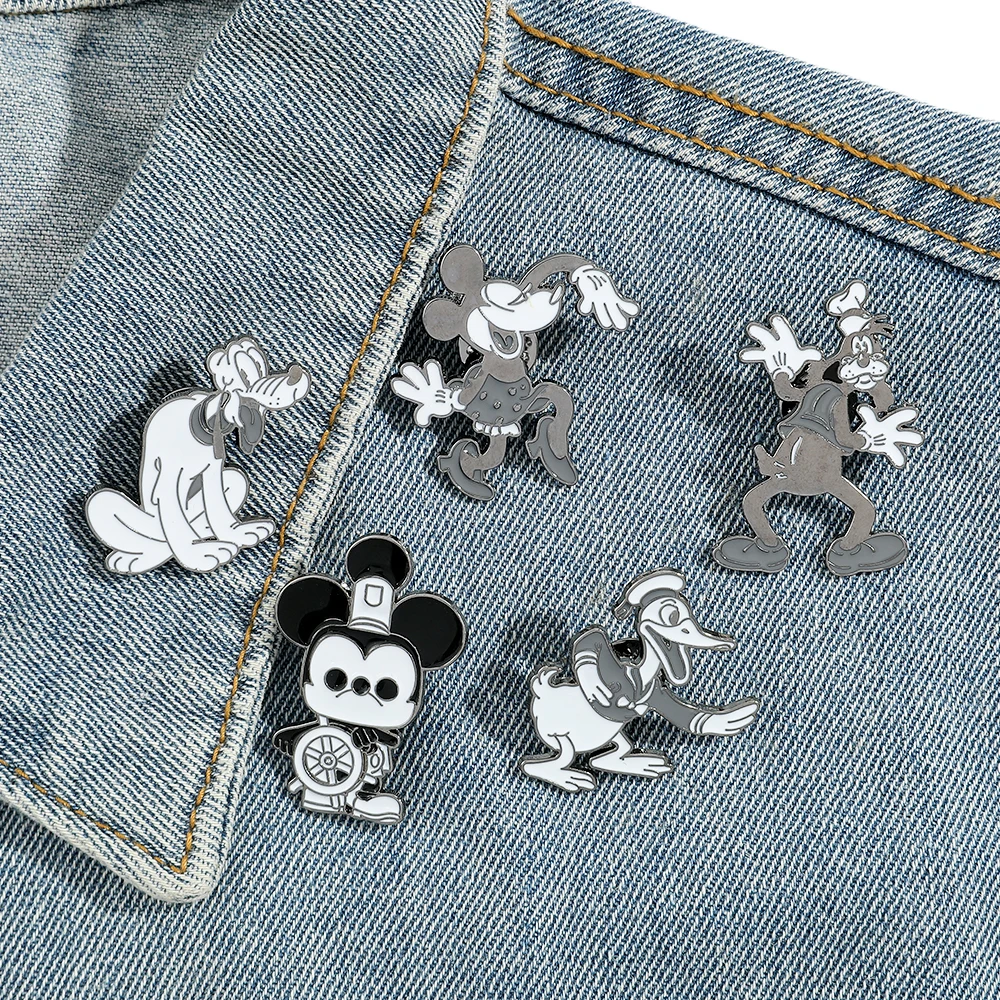 5-Pcs-Cartoon-Character-Brooch-Creative-Mickey-Mouse-Pluto-Enamel-Pin ...