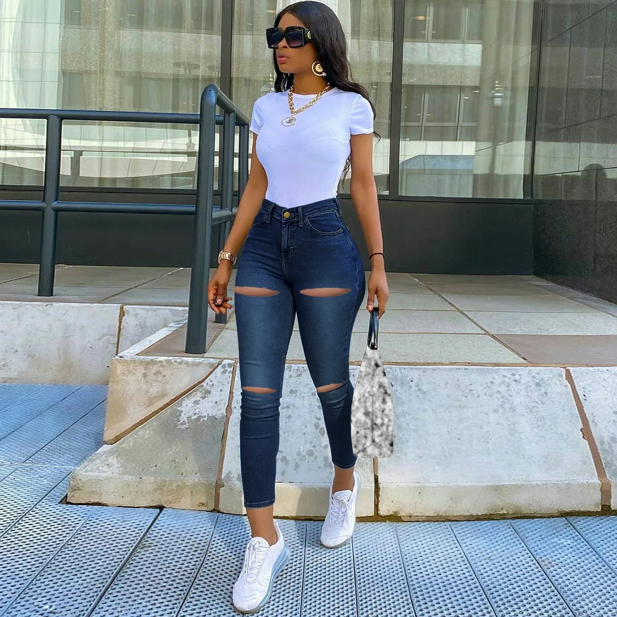 Ripped Skinny Jeans Outfit