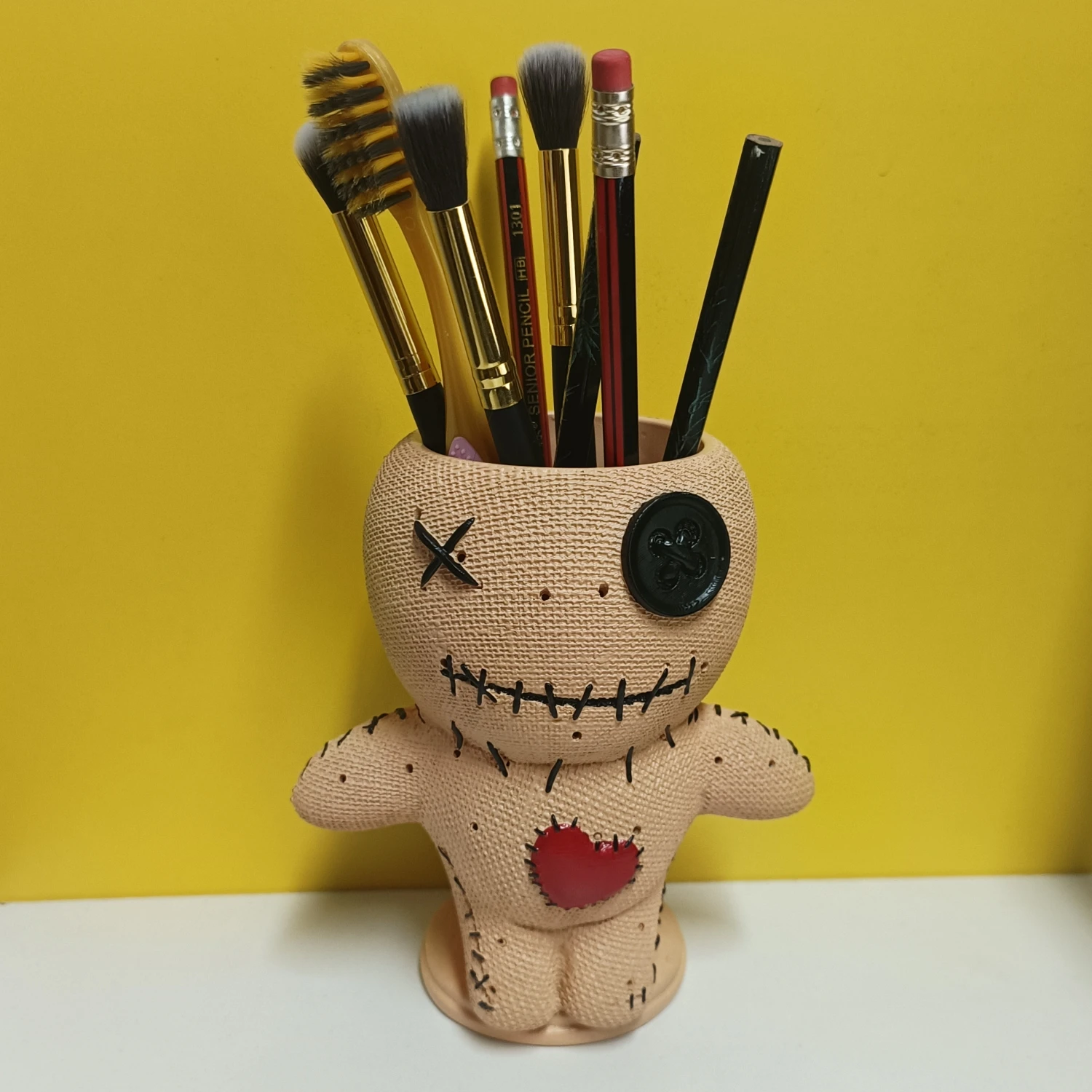 Cute Voodoo Doll Makeup